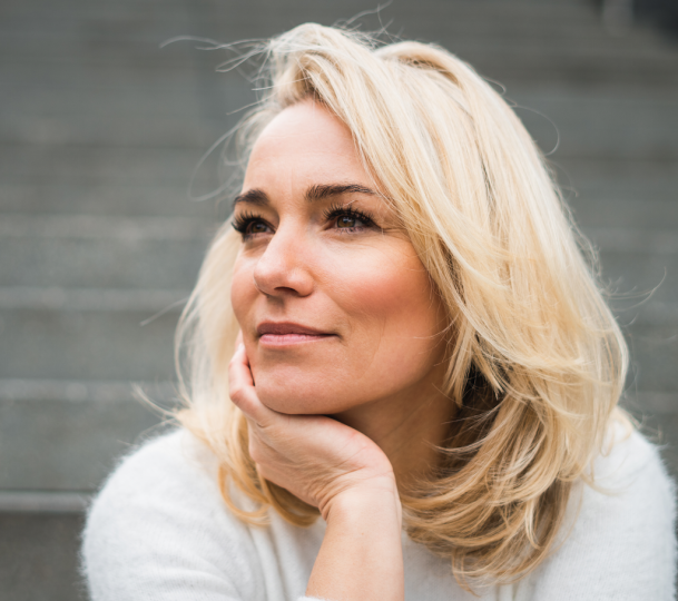 LachfaltenAgathe M. - Lachfalten